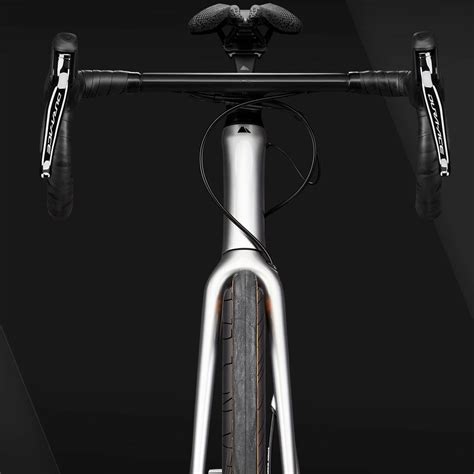 Canyon 카본 포크 카본 시트 포스트와 에어로 콕핏을 갖춘 Ultimate Cfr 디스크 프레임