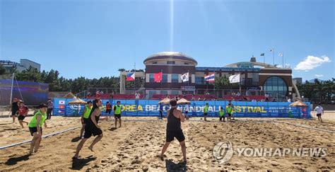 낙산해변 비치핸드볼 대회 연합뉴스