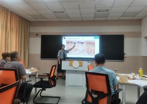本科教育教学质量提升年展青年教师风采促教学能力提升艺术与设计学院成功举办青年教师教学大奖赛 设计学院