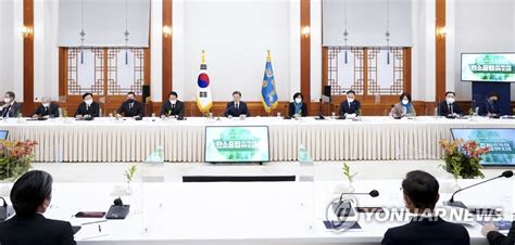 발언하는 문재인 대통령 연합뉴스