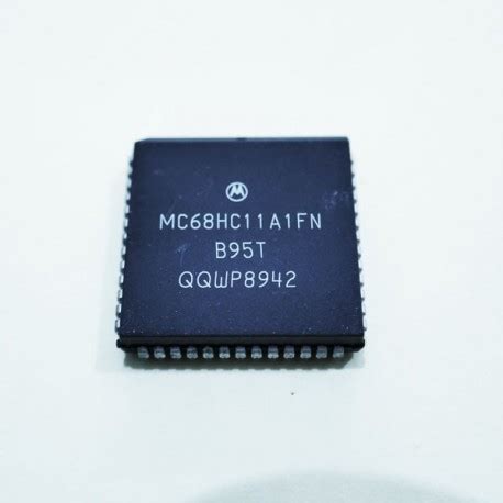 Jual IC Mikrokontroler MC68HC11A1FN Murah Berkualitas Ready Stock Digiwarestore
