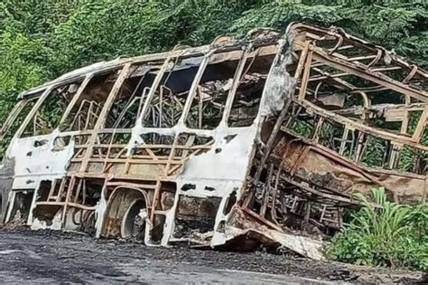 Tanker Truck Crashes Into Bus Kills 13 Injures 44 In Ivory Coast