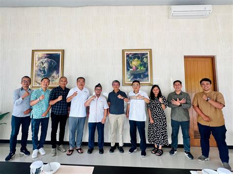 Inisiasi Pusat Studi Pariwisata Dan Kebudayaan Untidar Gandeng