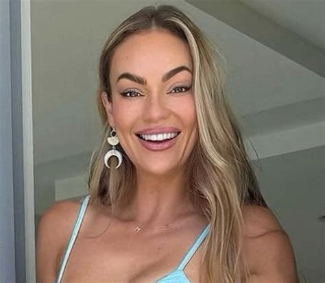 Emily Skye In Workout Gear Shows Incredible Postpartum Fitness Journey