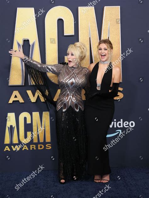 Dolly Parton Kelsea Ballerini Arrive Editorial Stock Photo Stock Image Shutterstock