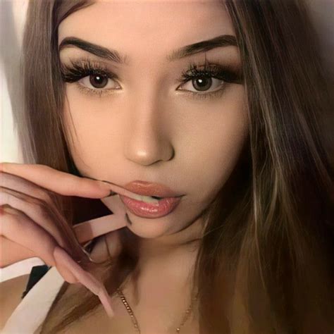 Maia Jvorja Cute Couple Outfits Teen Girl Photography Friend Photos