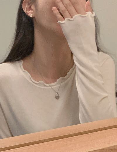 [🍂가을 신상]소프 레이스 티 가을 키작녀 하객룩 라운드넥 프릴 에이블리