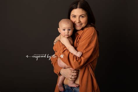 Stunning Breastfeeding Portraits In Studio Lewandowski Photography