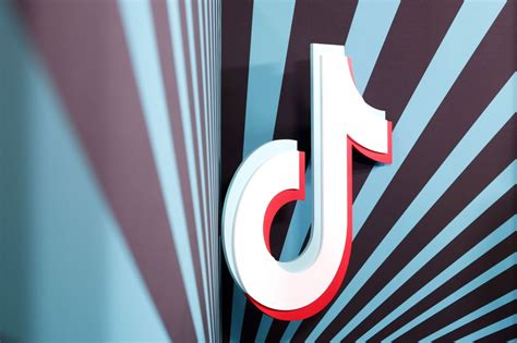 European Commission Bans Tiktok From Its Employees Devices