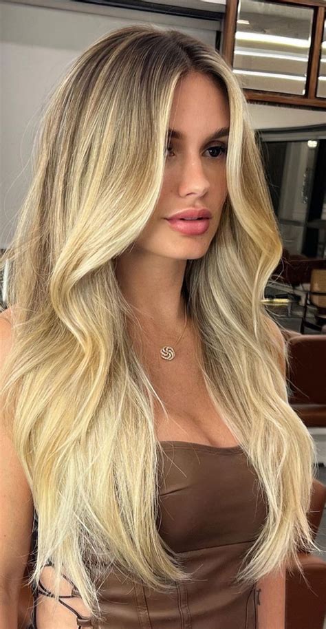 50 Cute Summer Hair Colours Smoky Buttery Blonde