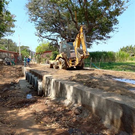 Construção De Passagem Molhada No Sítio Cajueiro Está Próximo De