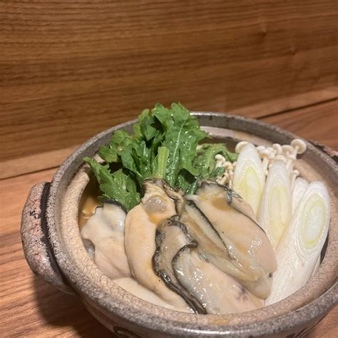 新メニュー【牡蠣鍋】2人前〜寒い日にはこれ！牡蠣をふんだんに使った味噌仕立てのお鍋はいかがですか？🦪〆の雑炊やうどんも是非！熱燗との相性も抜群