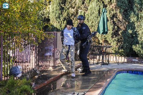 1x13 Fences Hondo Swat Cbs Photo 41023754 Fanpop