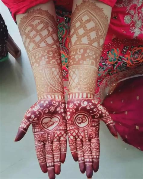 30 Simple Engagement Mehndi Design Ideas For A Beautiful Bride