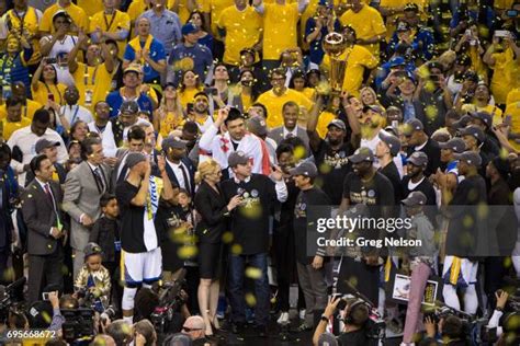 Joseph S Lacob Photos Et Images De Collection Getty Images