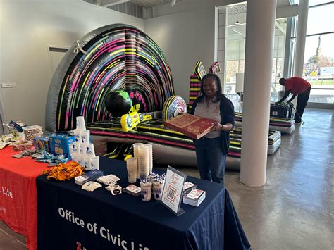 Free Pizza And Golf At The Siebel Center Ruiuc