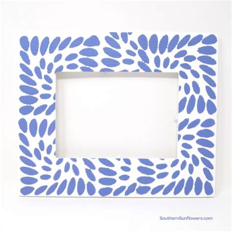 Diy Photo Frame Using A Craft Stencil