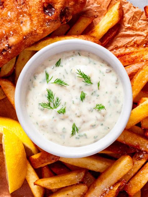 Easy Vegan Mushroom Gravy Recipe With Fresh Thyme School Night Vegan