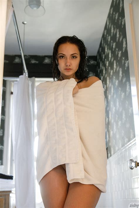 Paula Swenson Is Waterproof Zishy