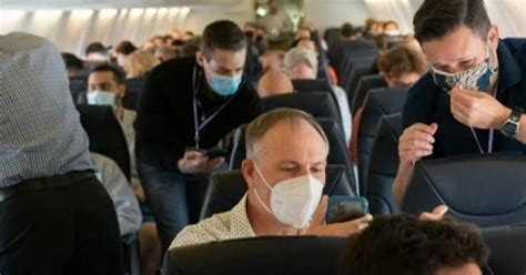 Transportation Mask Mandate Extended As Covid Cases Rise Cbs News