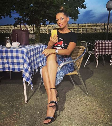 Nela Vidakovics Feet