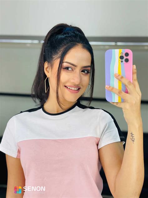 Fashionably Kavindya Dulshani Iphone 🤯kavindyadulshani