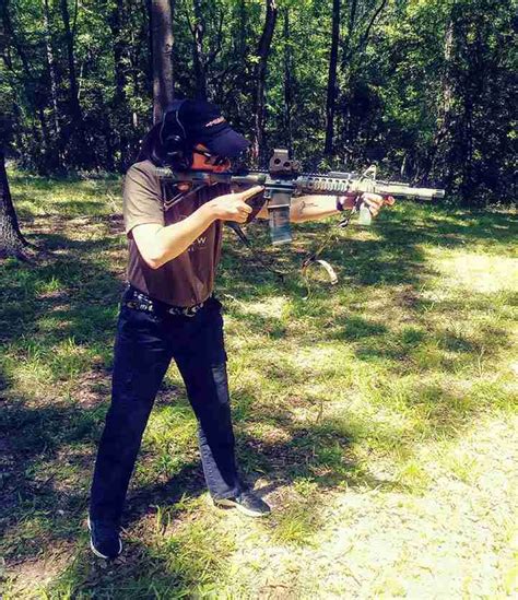 Best AR 15 Scope Top 14 REVIEWS In 2022