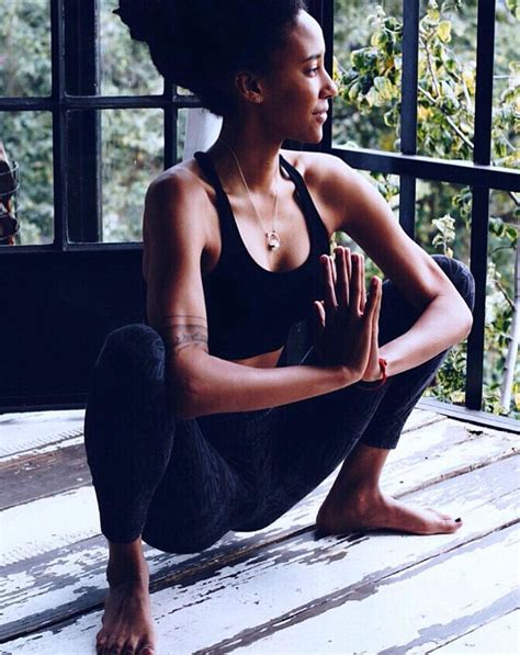 Pin By Anita Camacho On Yoga 🧘🏻‍♀️ Yoga Everyday Yoga Photoshoot