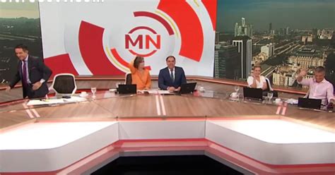 El Cómico Momento Que Se Vivió En El Noticiero De El Trece Con Un