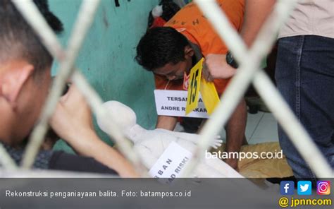 Reka Ulang Pembunuhan Sadis Riski Tersangka Peragakan 27 Adegan