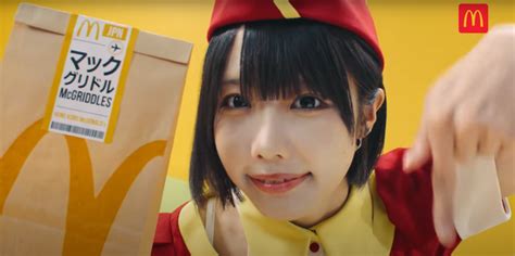 麥當勞｜mcgriddles楓糖班戟漢堡127回歸 日本人氣偶像ano代言拍宣傳片