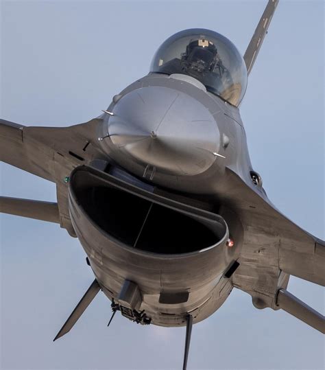 Andrew Kelly | Up close swipe of one of the two VC-25’s commonly used ...