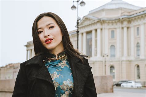 Аминаа ӨНӨӨДӨР НЭЭГДЭХ ҮЗЭСГЭЛЭН ҮНЭ ТӨЛБӨРГҮЙ 🎨 Репины академийн