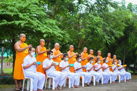 พิธีตัดปอยผม ขอขมา มอบผ้าไตรและบรรพชาสามเณร ณ ศูนย์ปฏิบัติธรรมพนมสารคาม