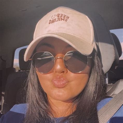 Liz Lizzy Rodriguez On Threads