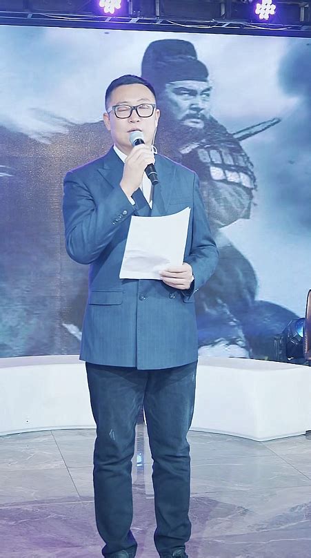 陆树铭线上追思会，妻子悲痛露面，透露丈夫死因：感冒致心力衰竭陆树铭高岚追思会新浪新闻