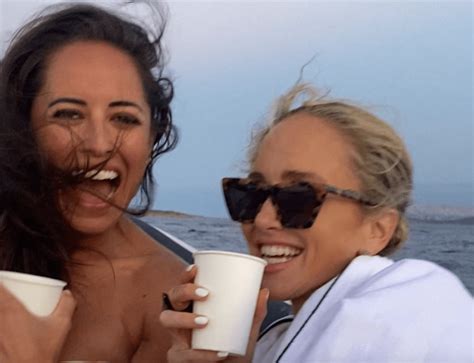 Nbc Sideline Reporter Kaylee Hartung Turns Heads With Boat Photo The Spun