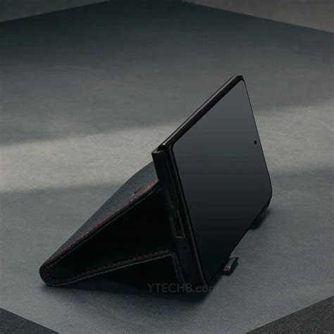 谷歌pixel 9 Pro Fold手机壳曝光：外屏64英寸、内屏 802 英寸