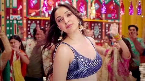 Kiara Advani In Blue Lehenga Gold Bangles Earrings Hasina Pagal Deewani