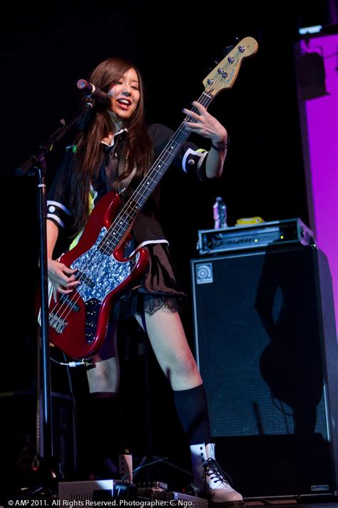 Tomomi Ogawa Of Scandal Bass Player Female Bassist