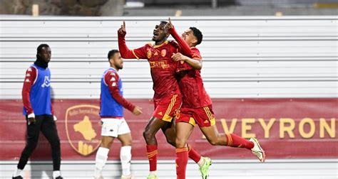 Ligue Ajaccio Et Le Havre Chutent Rodez Frappe Fort Tous Les Scores Du Multiplex
