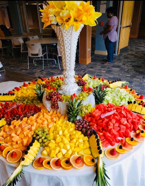 Pin By Jimena González On Fruit Tables Fruit Platter Designs Fruit