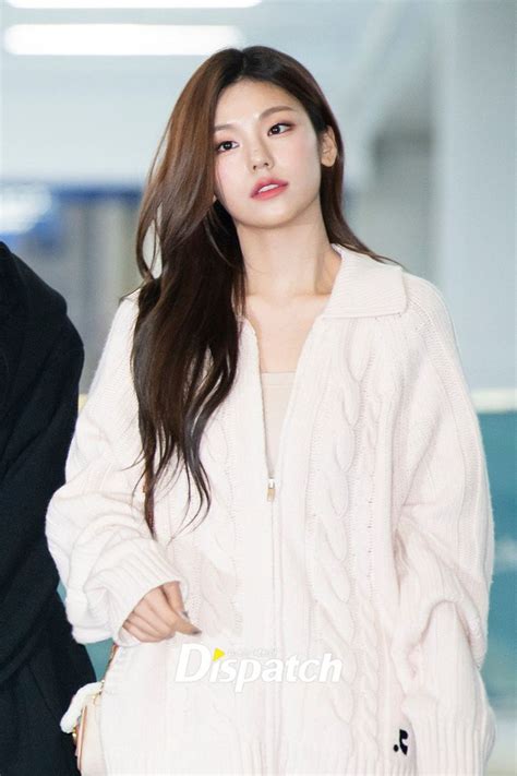 Itzy Elite🌹 On Twitter Itzy Beautiful Asian Women Appearance
