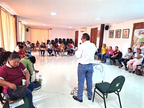 Jóvenes y mujeres indígenas de San Ignacio de Velasco y Concepción se