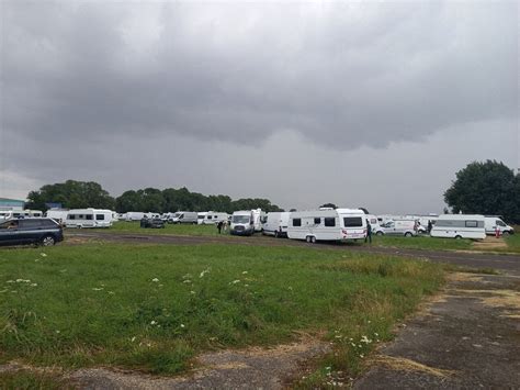 Plus de 300 caravanes de gens du voyage s installent près de Rouen