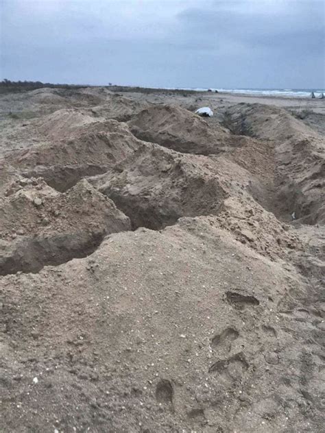 Russia Creates Defense Lines In Occupied Crimea