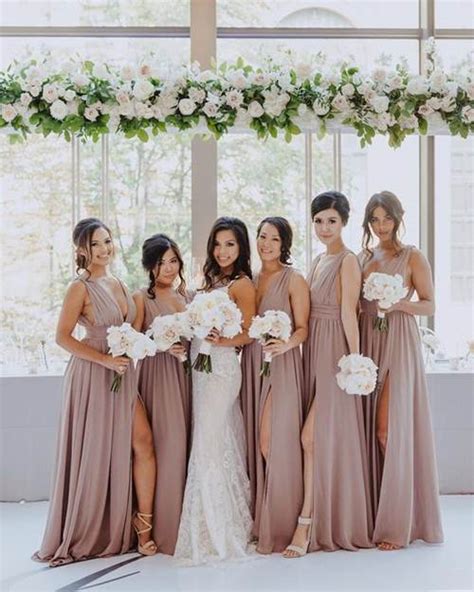 30 ไอเดียสีชุดเพื่อนเจ้าสาว สวยขับเจ้าสาวให้ดูเด่น Ladyissue เว็บรีวิวเครื่องสำอาง ชุมชน