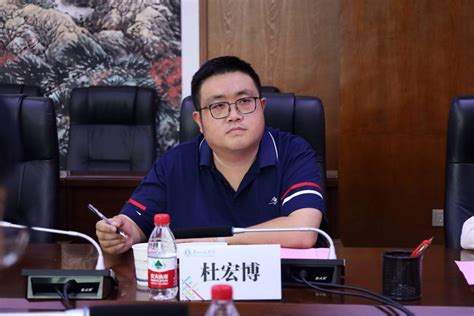 加强校校合作，探索科创教育新模式 ——贵州师范学院创新创业学院与贵阳市第八中学 教育实践基地、科创教育基地揭牌仪式顺利举行 贵州师范学院创新创业学院