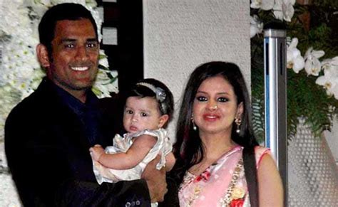 Virat Kohlis Adorable Selfie With Dhonis Daughter Ziva Is Going Viral