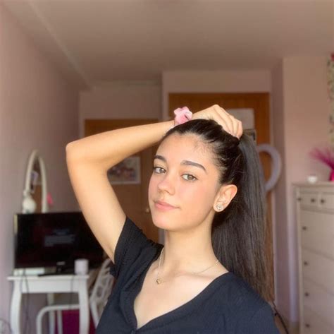 Me Gusta Comentarios Danielaaa Daniela Jimenez En Instagram El Silencio